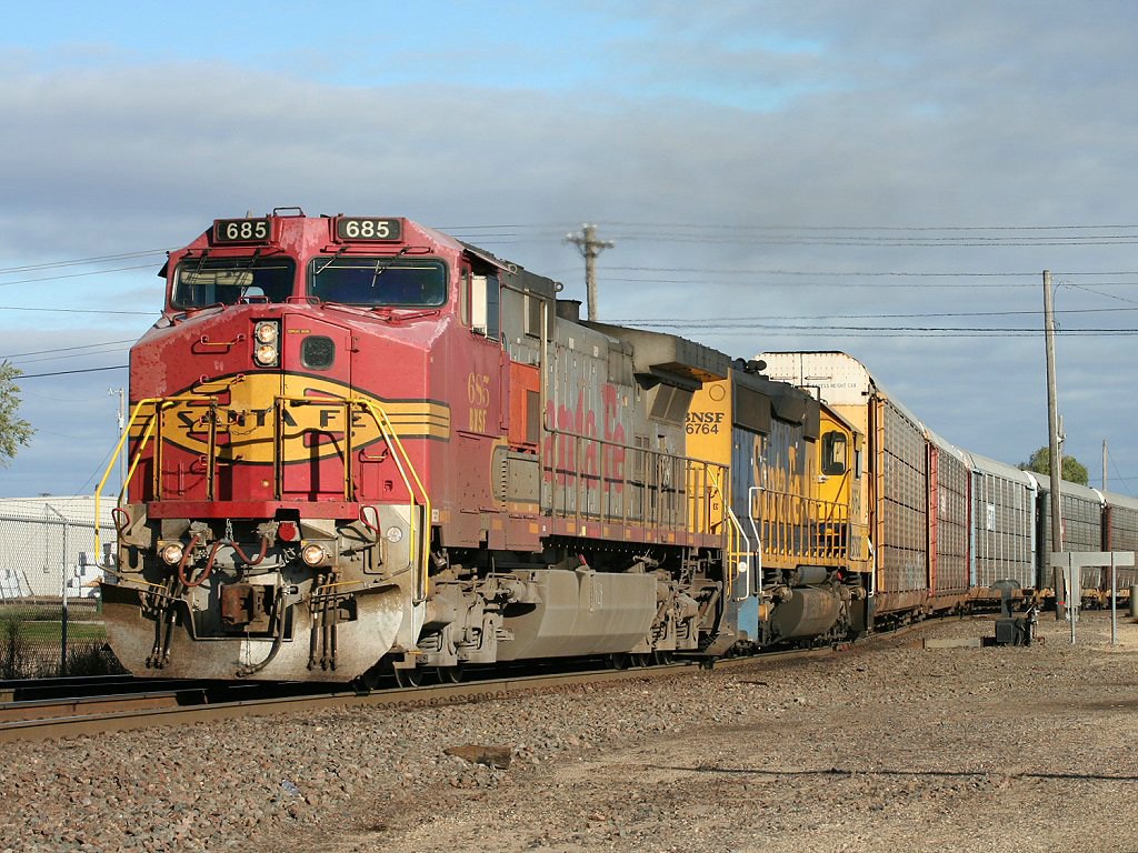 BNSF 685